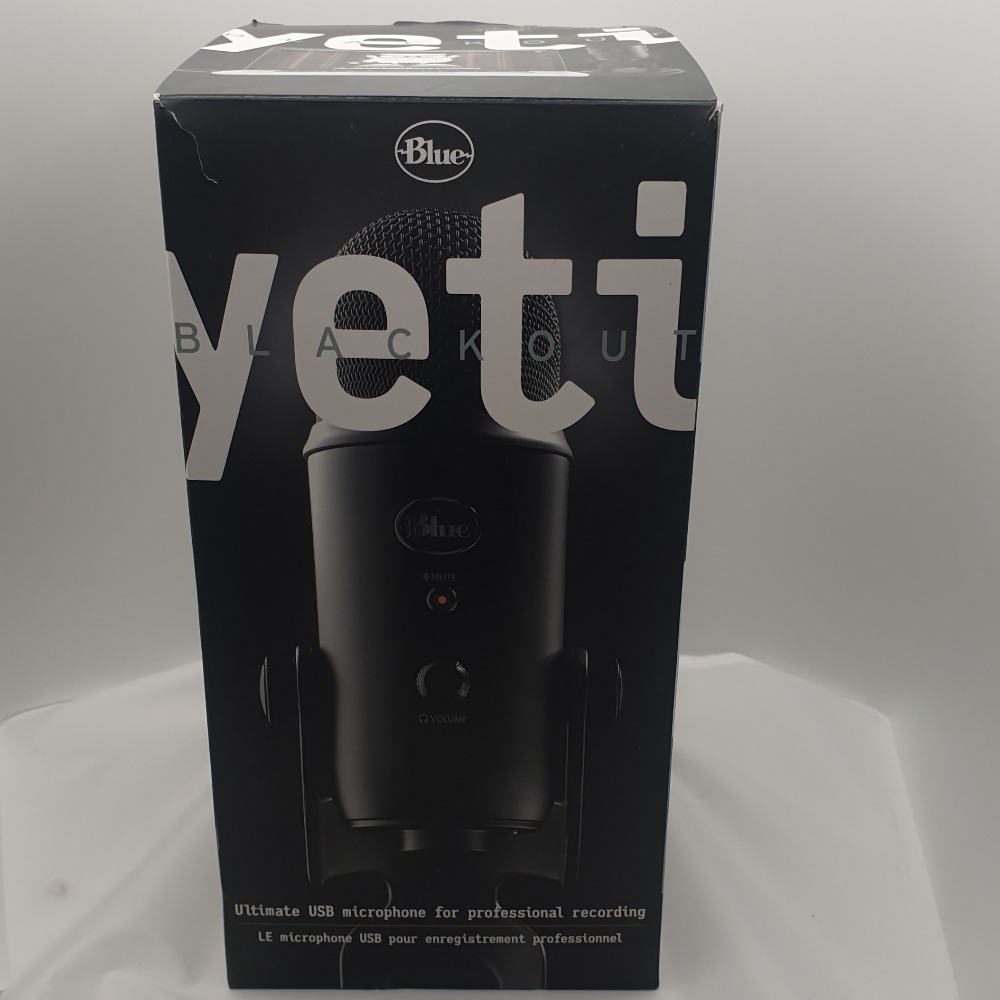 Pre-owned Blue Yeti Blackout USB microphone - Own4Less
